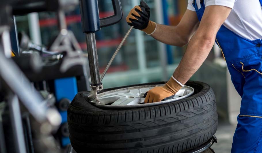 When to Repair or Replace the Car Tires | kambio